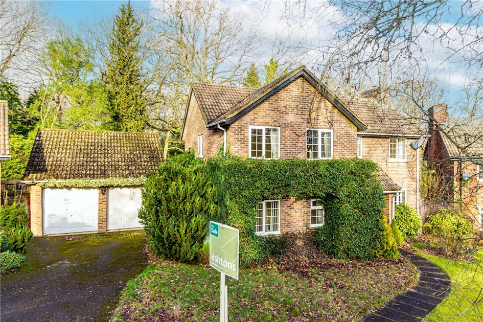 Woodland Rise, Studham, Dunstable, Bedfordshire, LU6 2PF | Ashtons