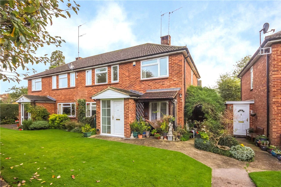 Pondsmeade, Redbourn, Hertfordshire, AL3 7LD | Ashtons