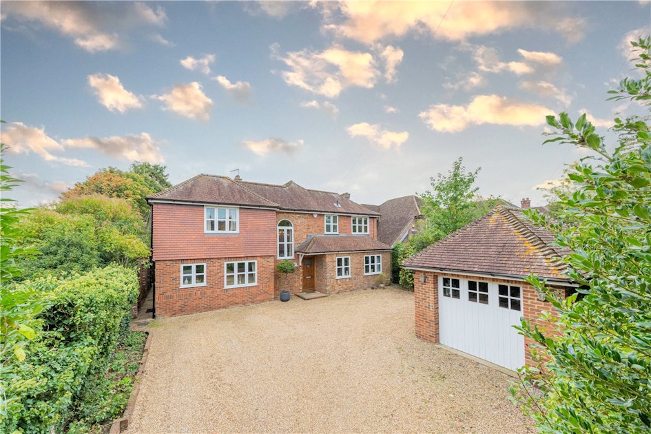 Crouch Hall Lane, Redbourn, Hertfordshire, AL3 7EQ | Ashtons