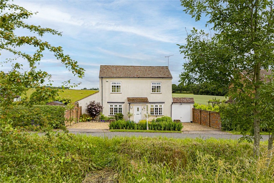 Kensworth Road, Studham, Dunstable, LU6 2QF | Ashtons