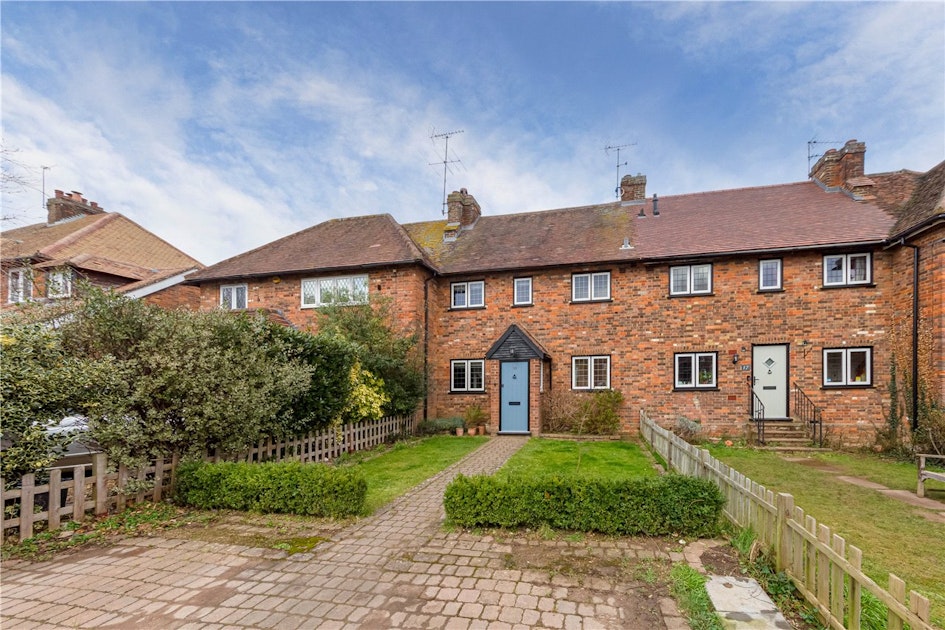 Crouch Hall Gardens, Redbourn, St. Albans, Hertfordshire, AL3 7EL | Ashtons