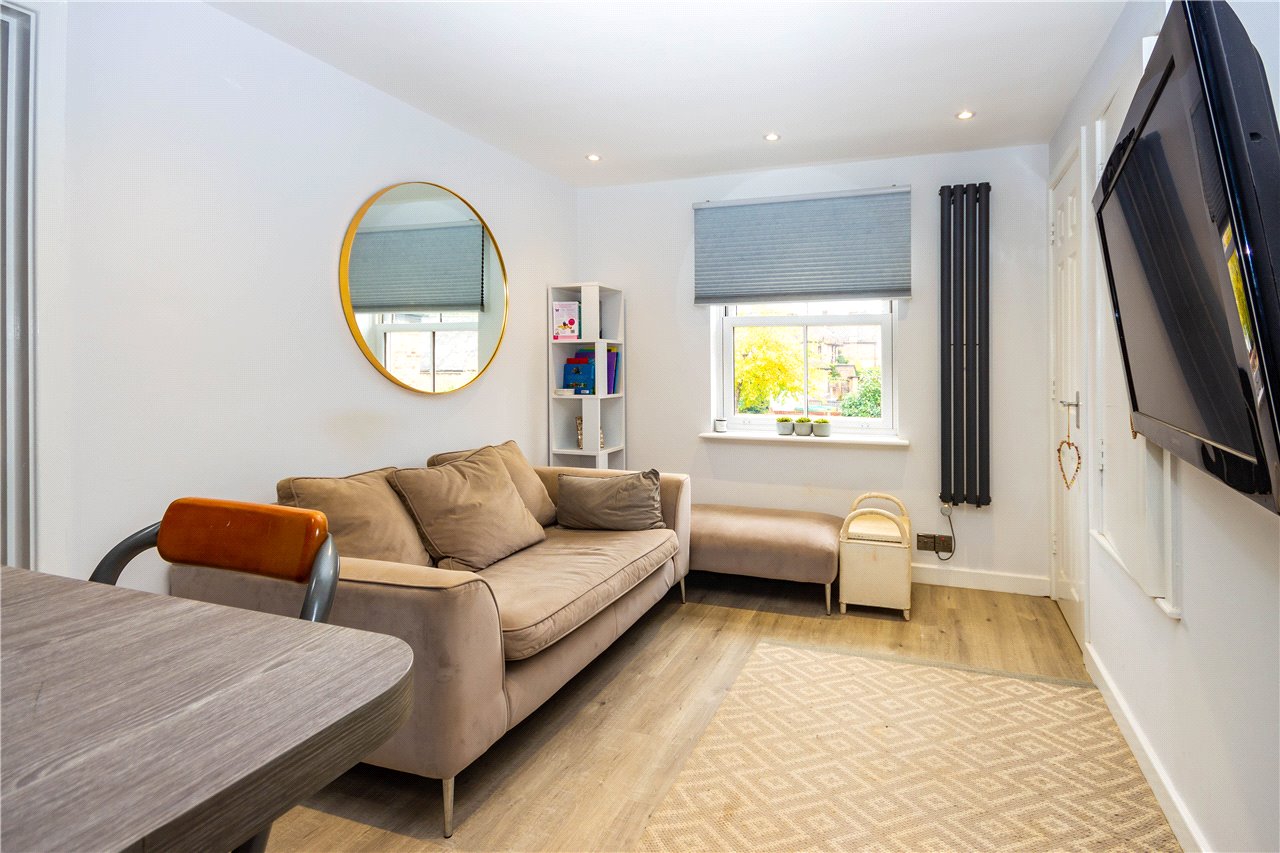 High Street, Markyate, St. Albans, Hertfordshire, AL3 8JG | Ashtons