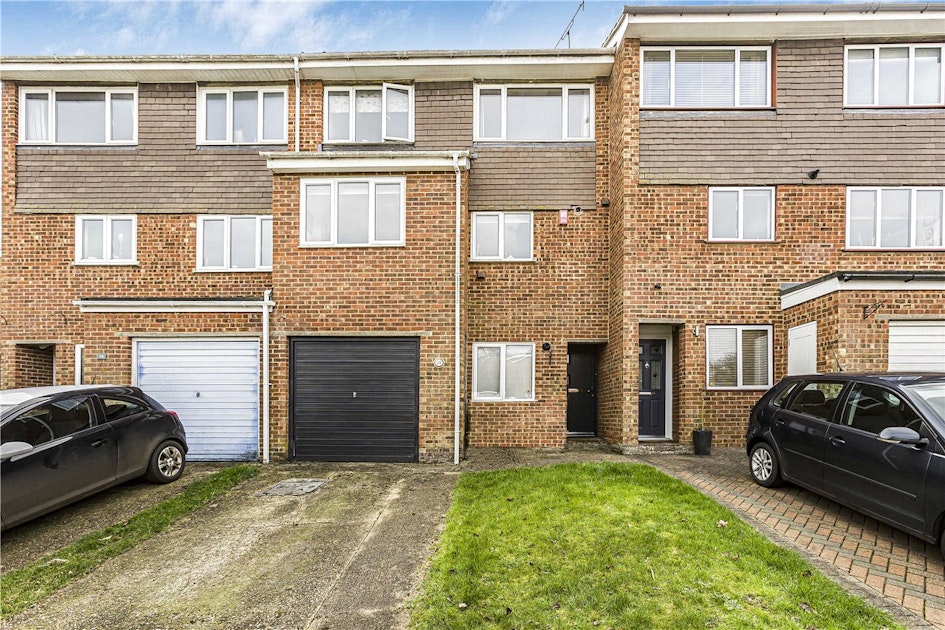 Valley Road, Codicote, Hitchin, Hertfordshire, SG4 8YA | Ashtons