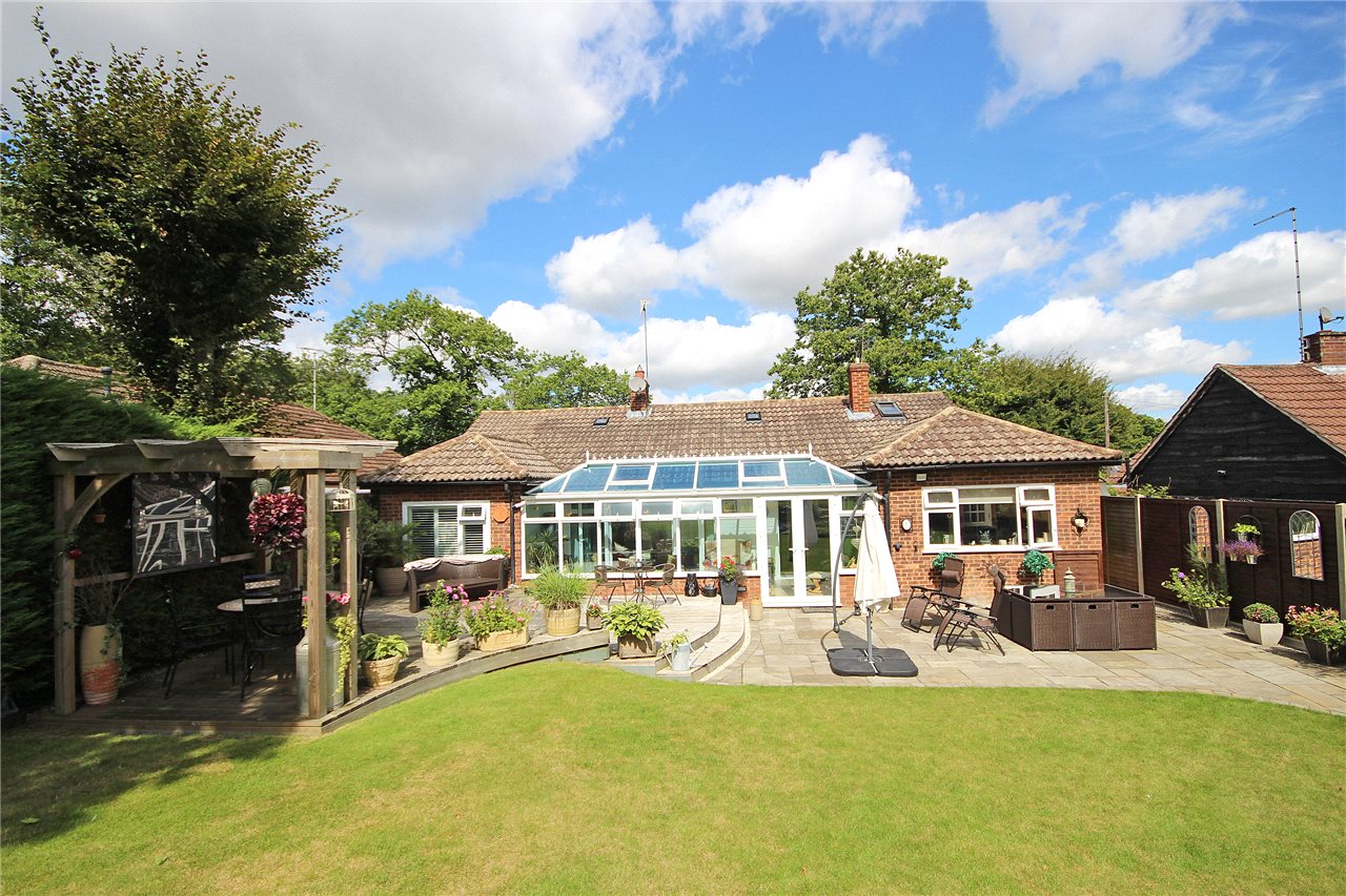 Chestnut Walk, Welwyn, Hertfordshire, AL6 0SD | Ashtons