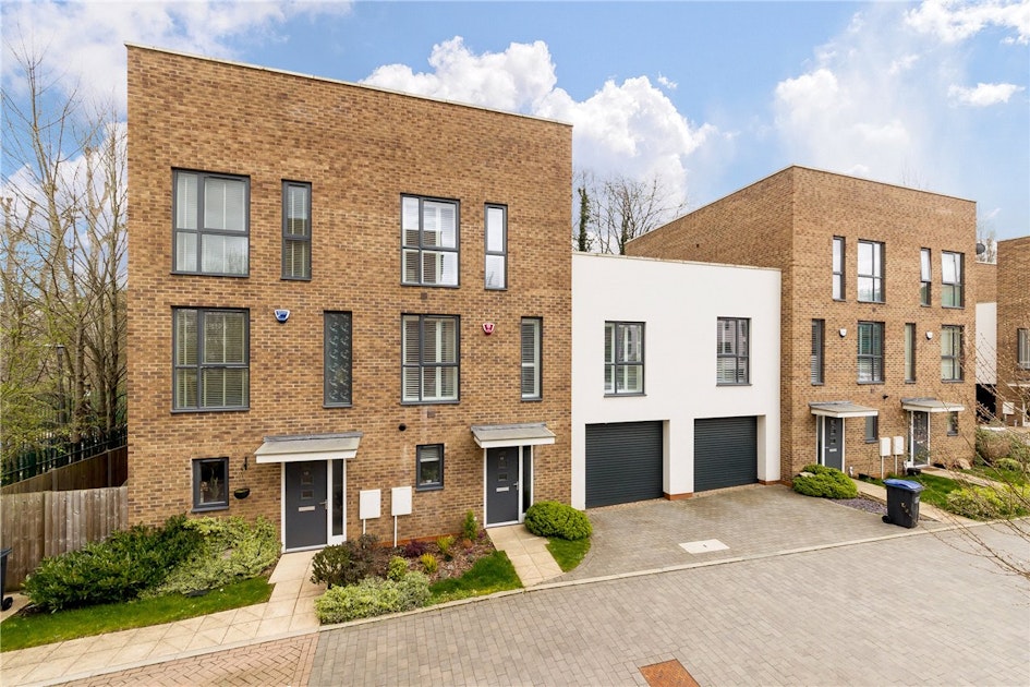 Birkin Court, Welwyn Garden City, Hertfordshire, AL7 3FA | Ashtons